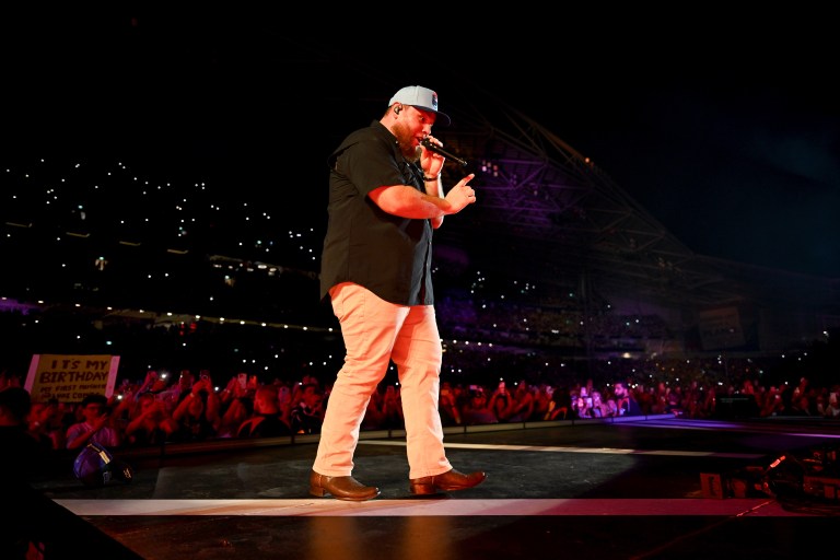 REVIEW: Luke Combs turns Accor Stadium country with barnstorming ...