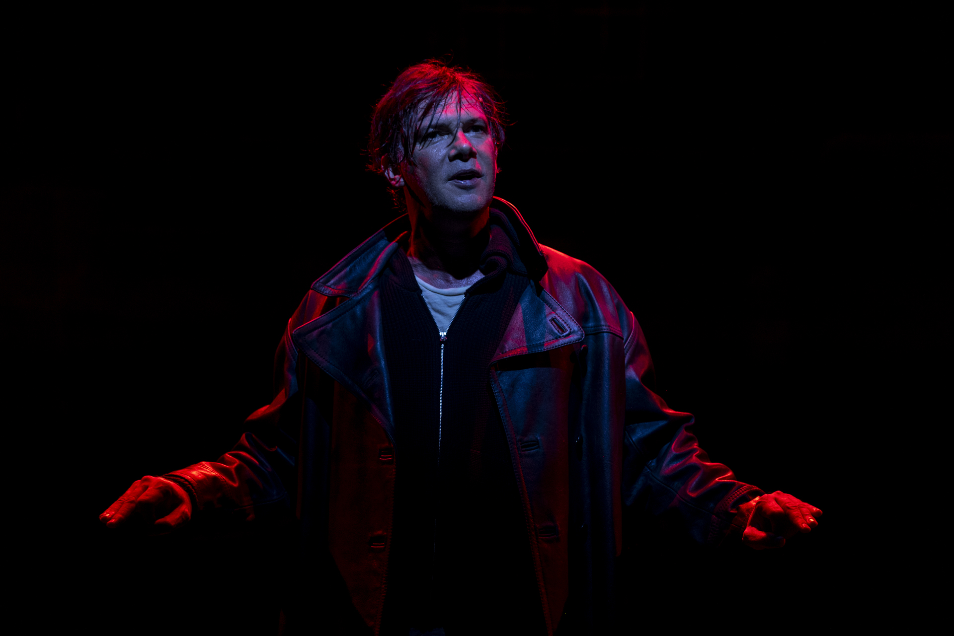 REVIEW: Toby Schmitz stars in Belvoir’s Grief is the Thing with ...