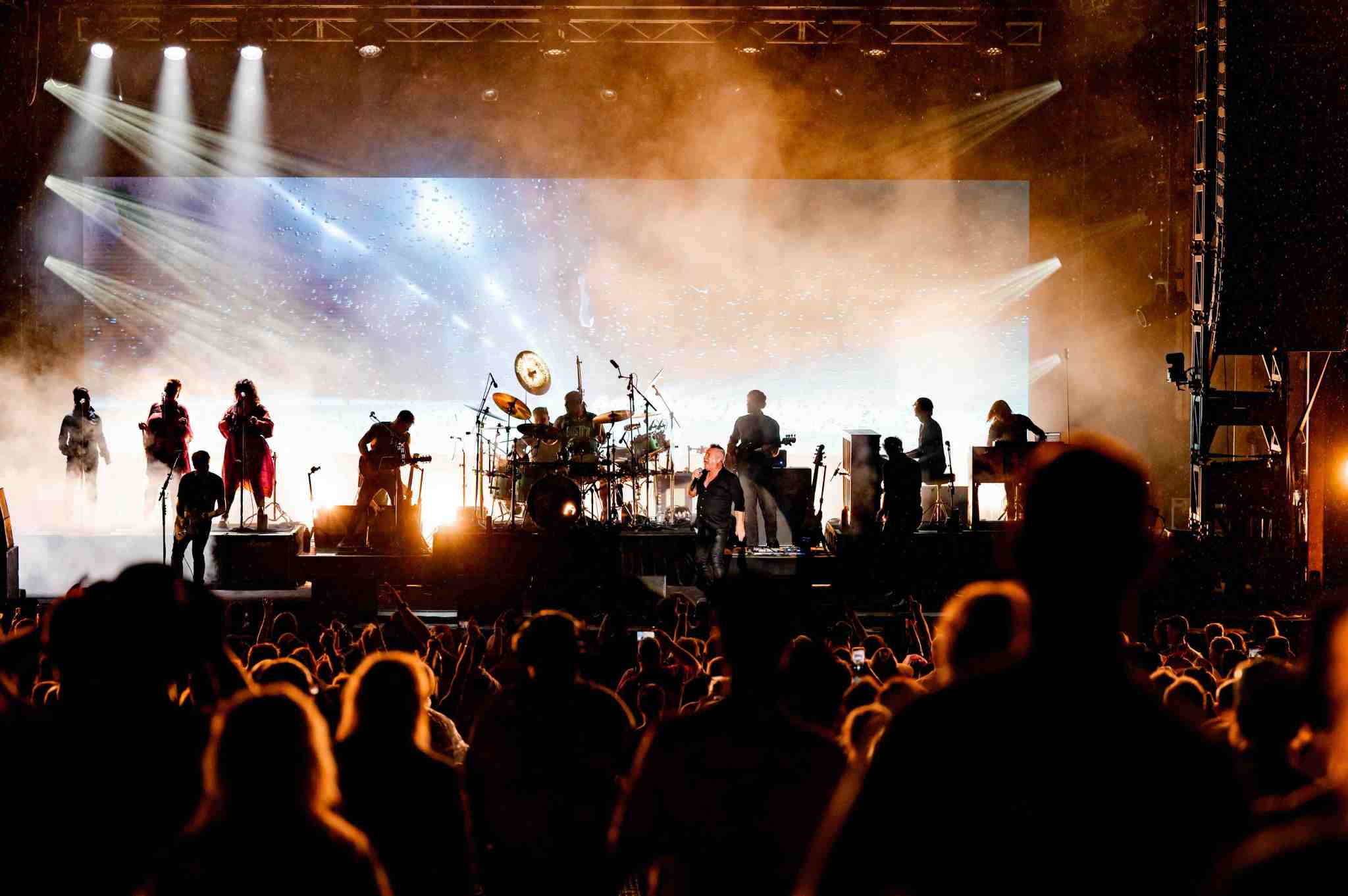 REVIEW: Jimmy Barnes delivers show to remember as crowd survives ...